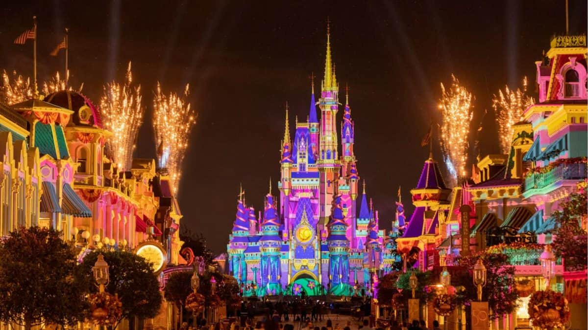 The Underground Secrets of the Magic Kingdom's Utilidors • DisneyTips.com