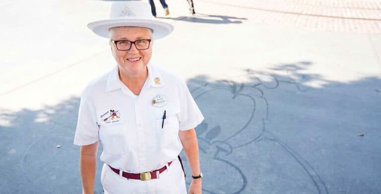 How to Show Walt Disney World Cast Members Appreciation • Disney Tips