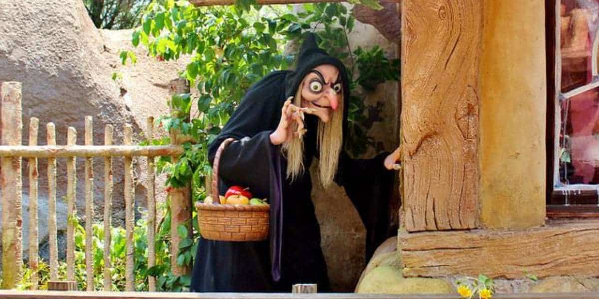 Line-Cutting Turns Bloody at Disney's Magic Kingdom • Disney Tips
